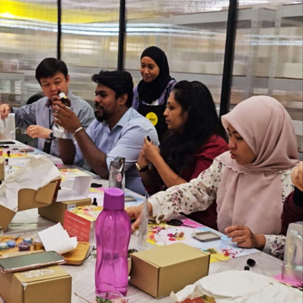 Crafti-Kits- Learn a craft today!